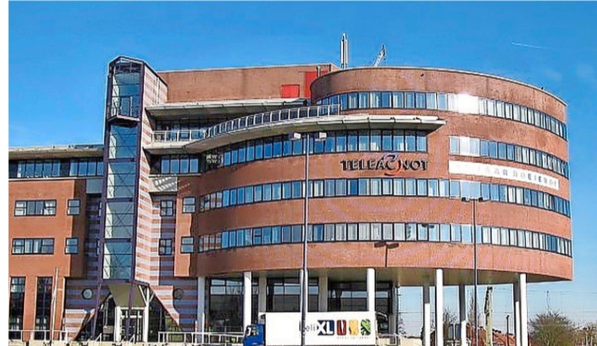 Dak boven educatieve omroepen