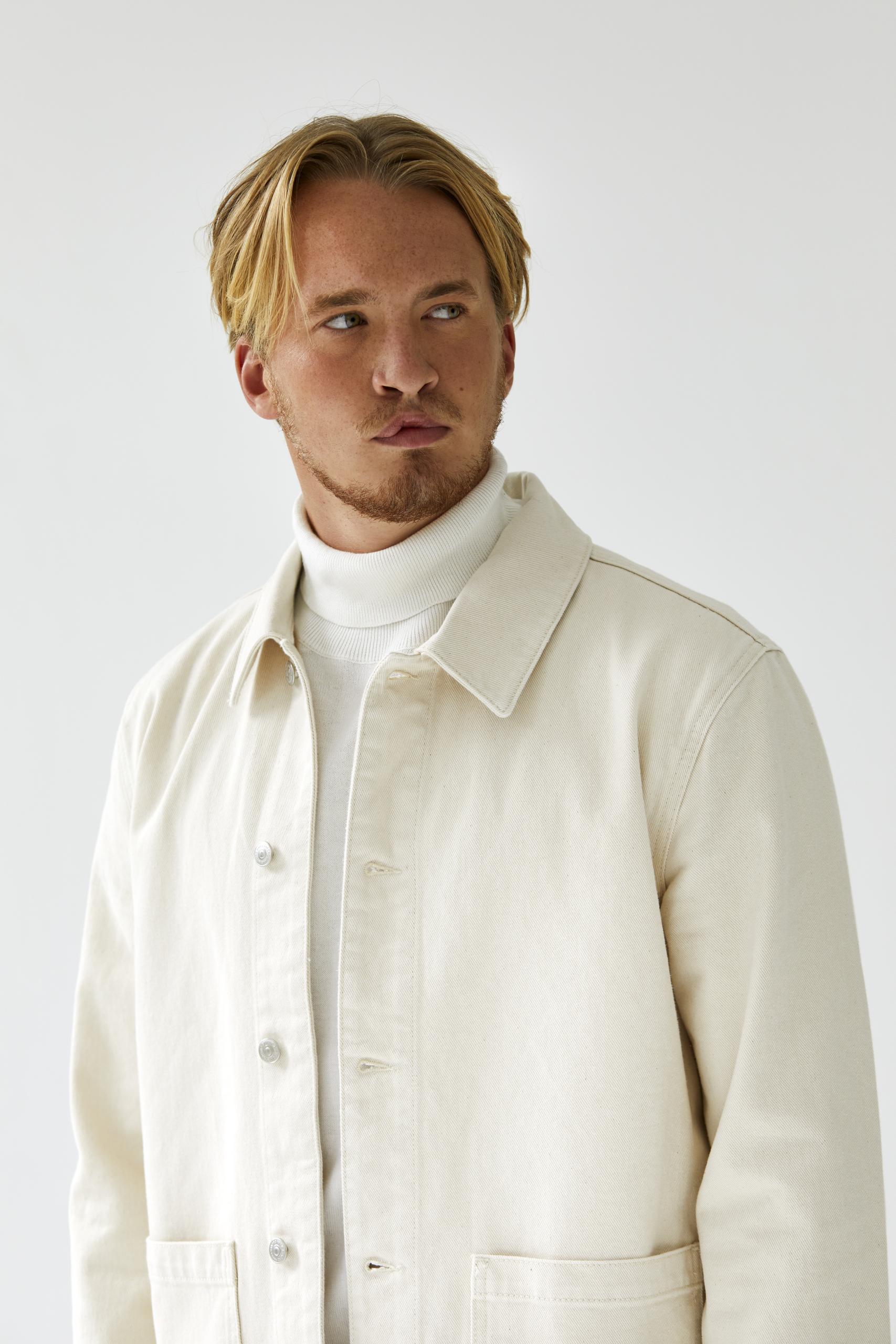 Snelle maakt debuut als presentator met I Want Your Song - Spreekbuis.nl