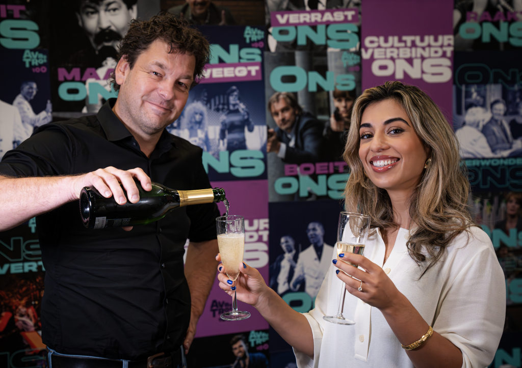 Hila Noorzai voor onbepaalde tijd bij AVROTROS - Spreekbuis.nl