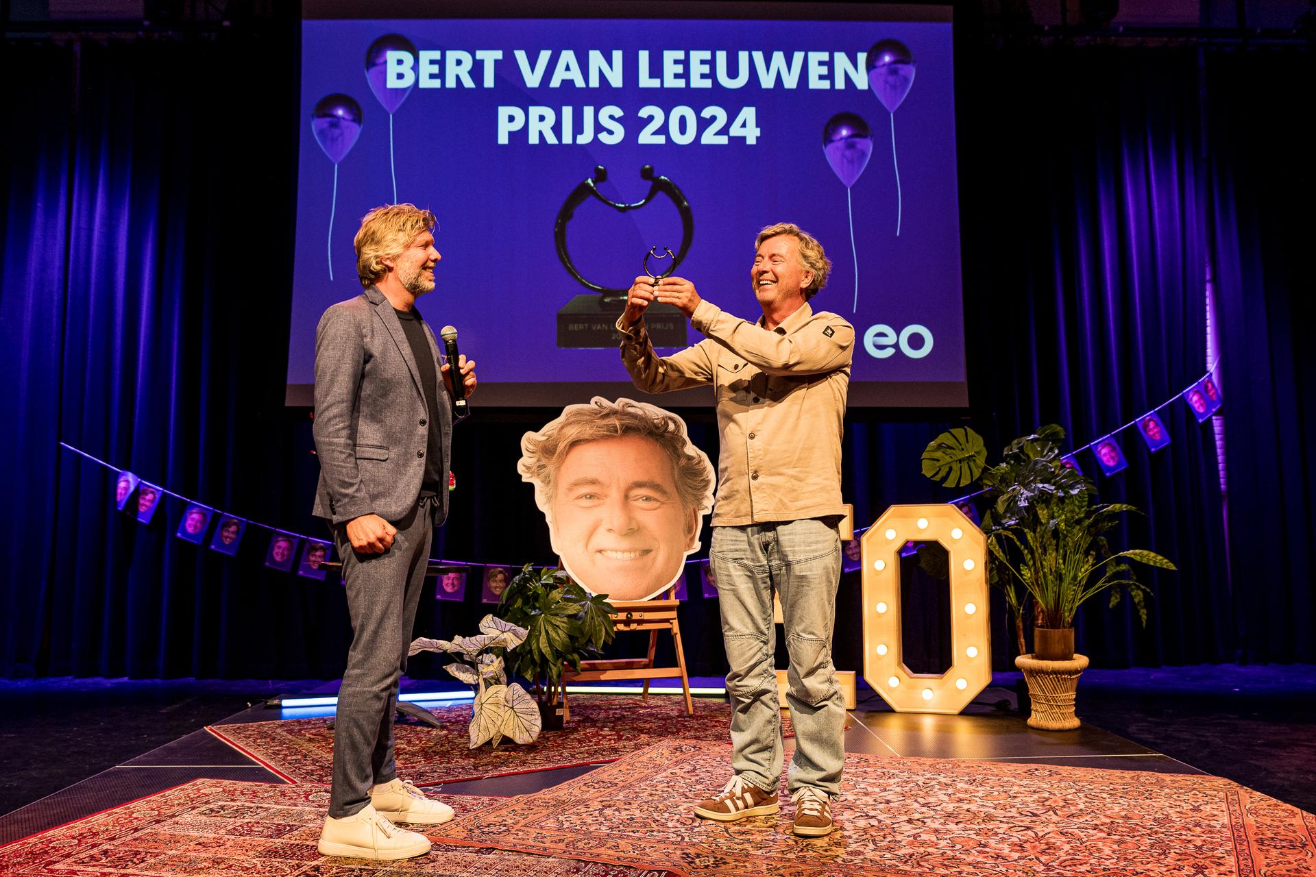 EO viert 40 jaar Bert van Leeuwen op televisie - Spreekbuis.nl