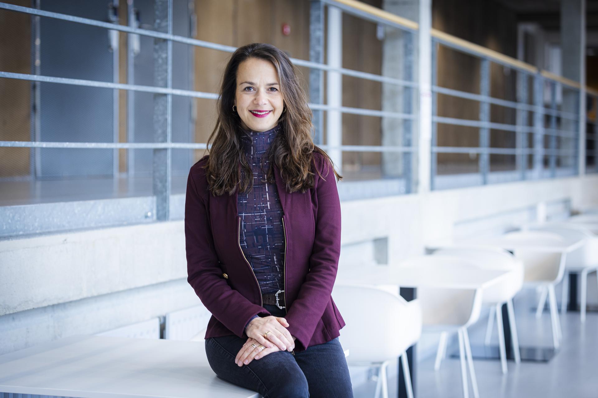 Oratie prof. dr. Y. (Yael) de Haan: De lokale journalistiek in het hart ...