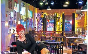 Top 2000-barvrouw Monica Tijdink stopt tappen - Spreekbuis.nl