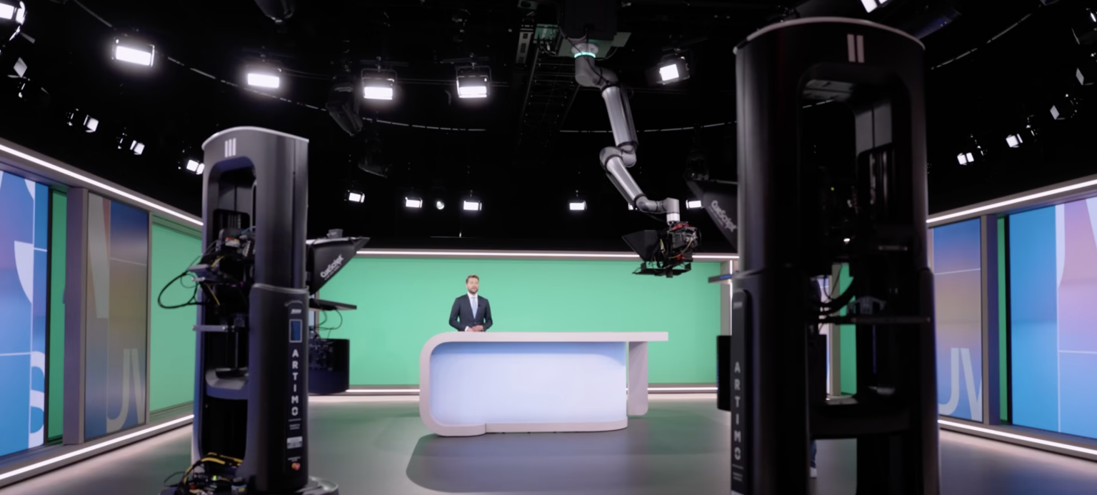 RTL Nieuws opent vernieuwde studio met Half Acht Nieuws - Spreekbuis.nl